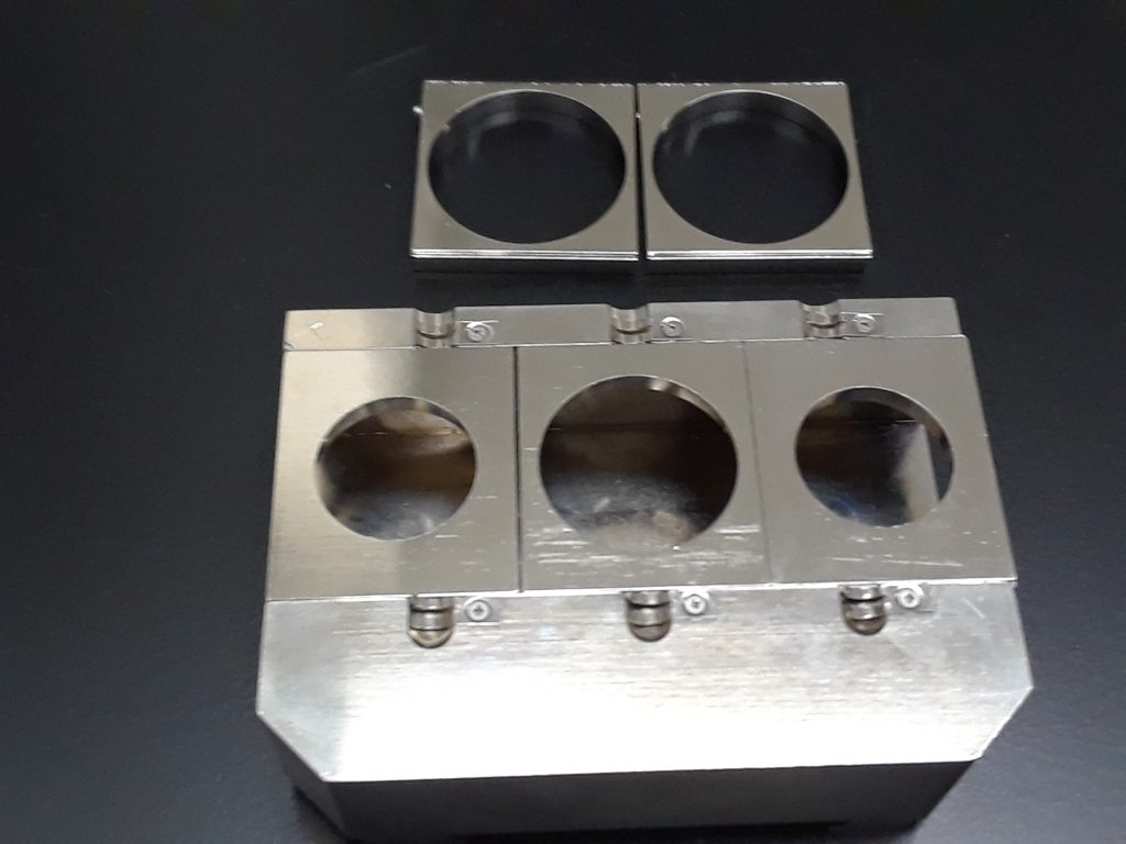 JEOL 8200 Electron Microprobe (EPMA) | Ebeam | Jackson School of Geosciences | The University of ...