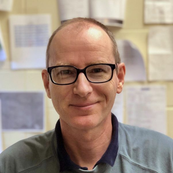 Olariu Awarded Dickinson Medal | Jackson School of Geosciences | The ...