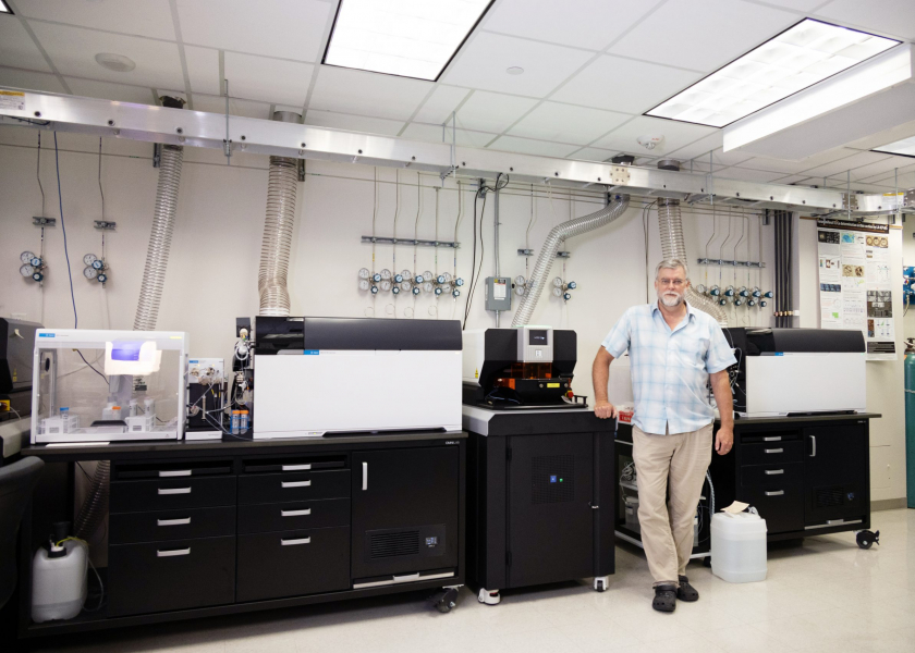 Geochemistry Lab Expands Footprint | Jackson School of Geosciences ...