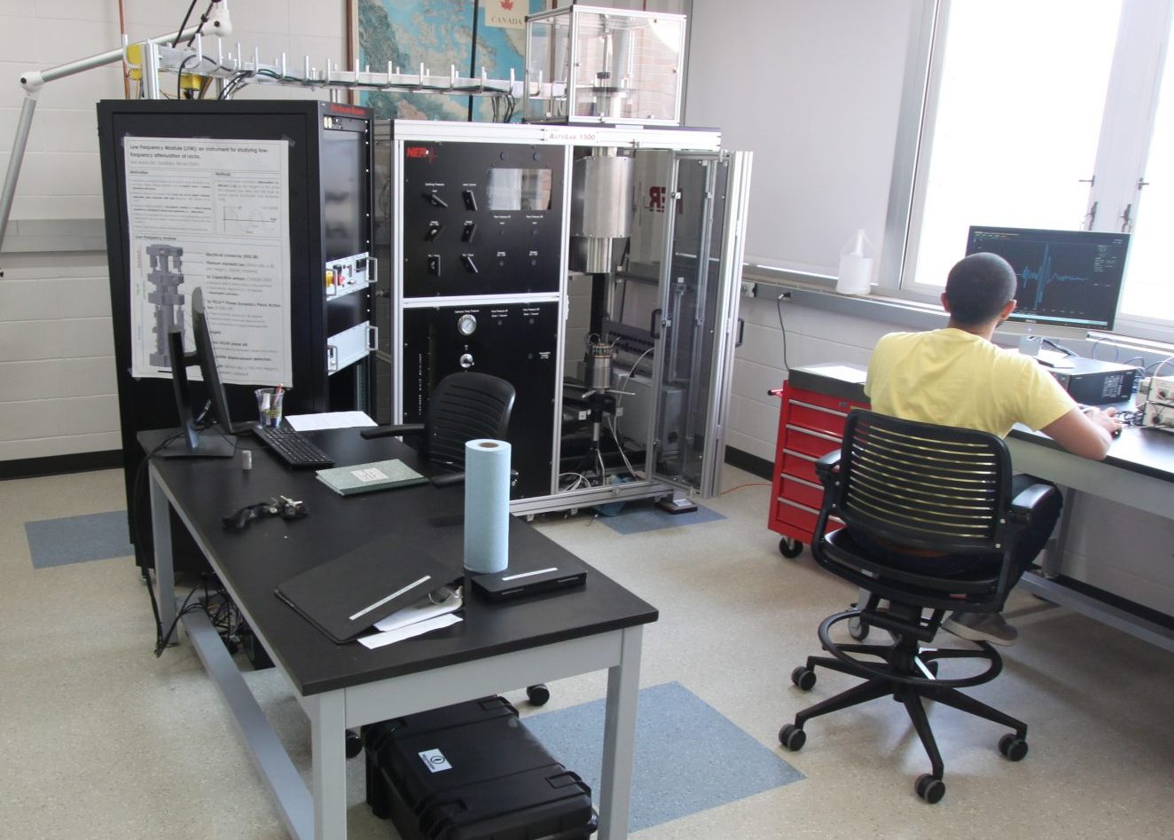 Facilities | Rock Deformation Laboratory